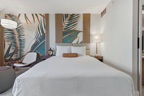 One Bedroom Fountain View | Com decoração personalizada, com mobília individualizada 