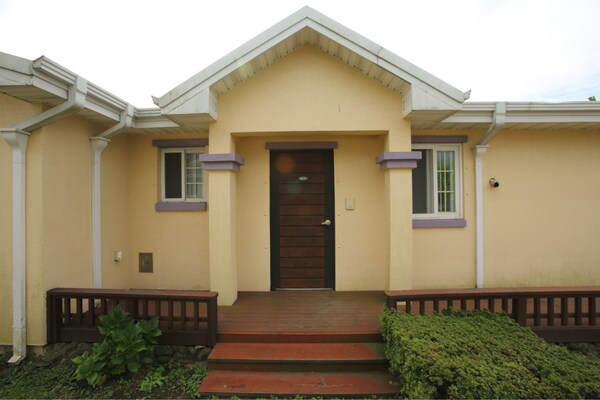 Blaze Resort Jeju - Jeju-do