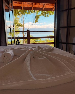 Frigobar, Wi-Fi de cortesia, roupa de cama
