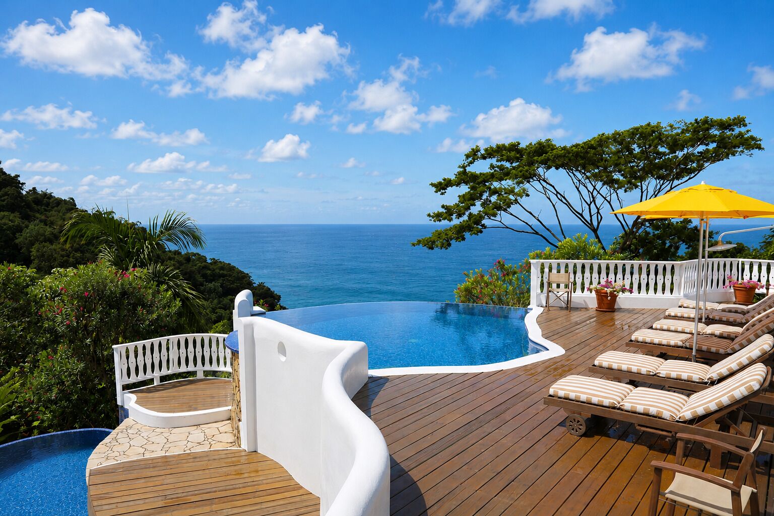 2 piscinas exteriores, espreguiçadeiras 