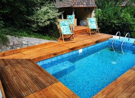 Piscina externa sazonal