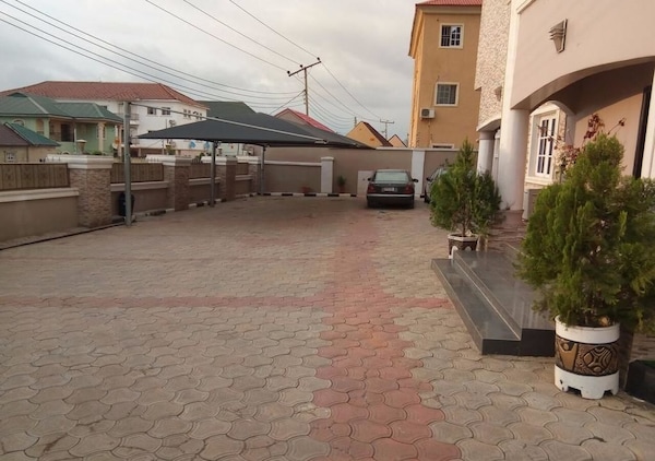 Jesuit Continental Suites - Abuja