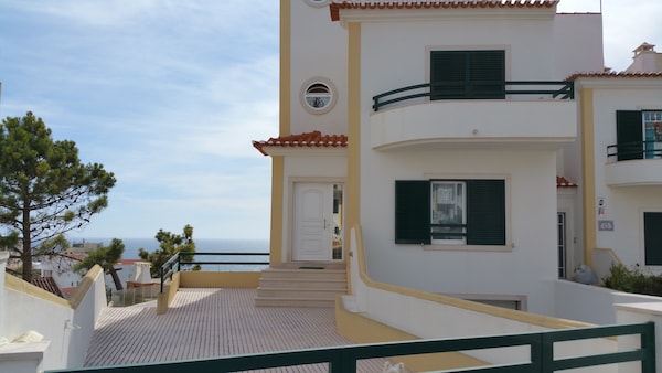 Villa Mit Spektakulärem Blick Auf Meer, Landschaft Und Stadt. Komm Und Genieße - Ericeira