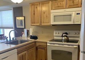 French Ridge Townhomes 2Bed/2bath. Charming townhome in the Historic ...