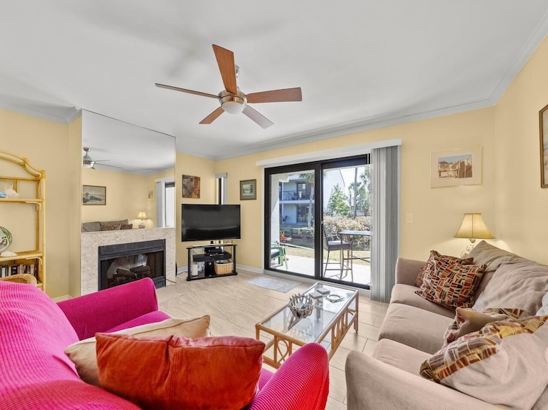 Seawinds Townhome ~ Excellent Location ~ Steps To The Beach! - St. Augustine Beach, FL