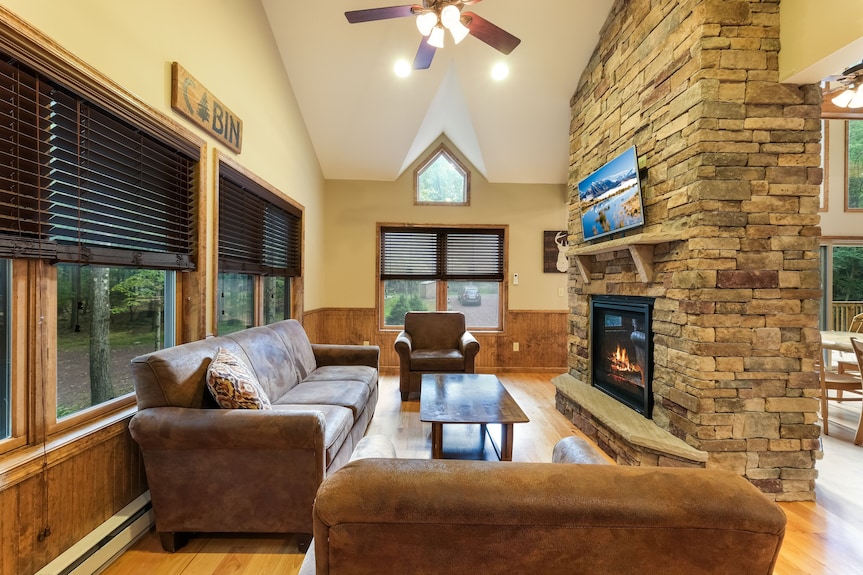 "Aspen" Nuevo En Skye Dr., Sistema De Sonido, Chimeneas Gemelas, Porche Cubierto - Pennsylvania