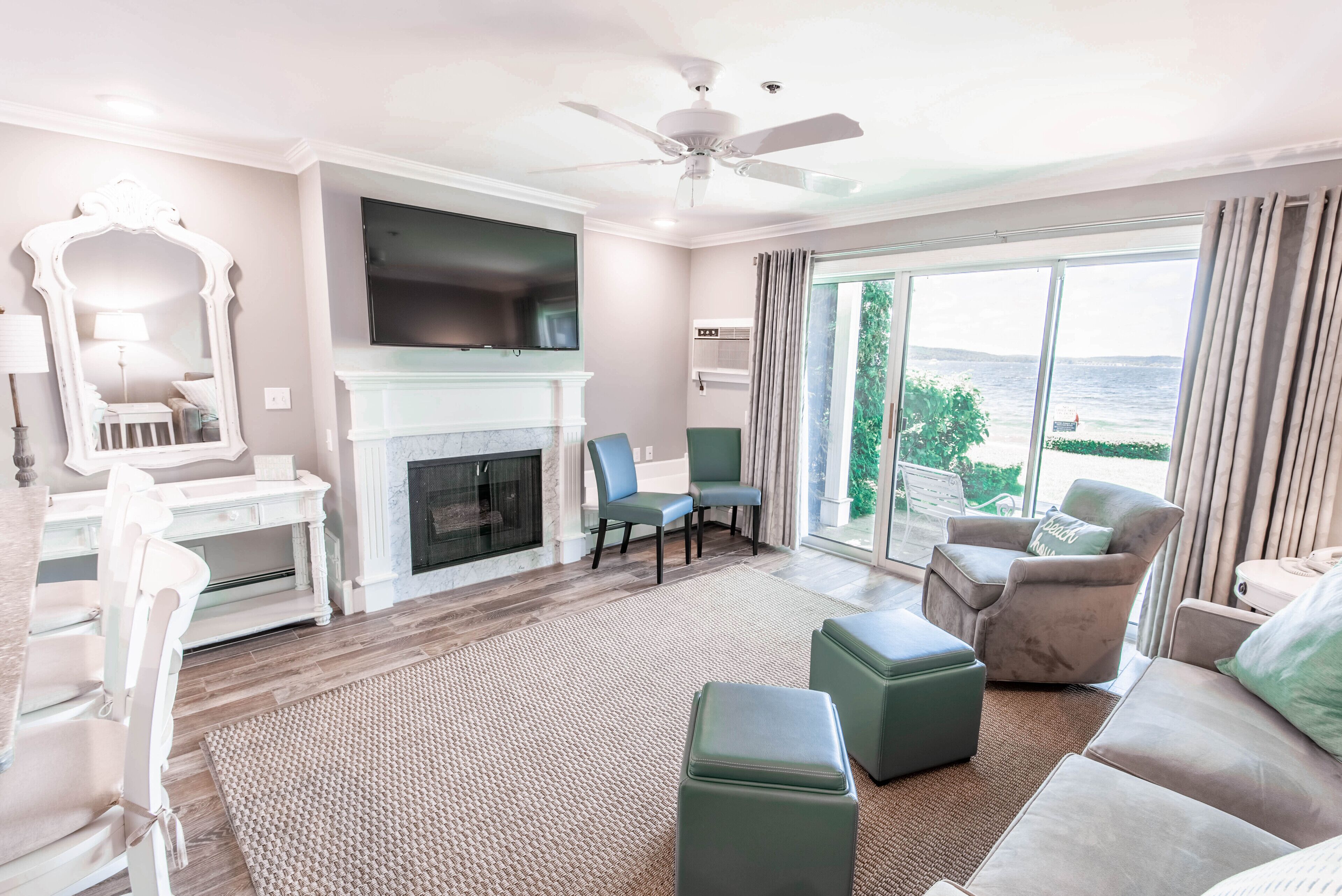 Condo 1br En Bord De Mer Sur Le Magnifique Lac Charlevoix à Boyne City! - Boyne City, MI