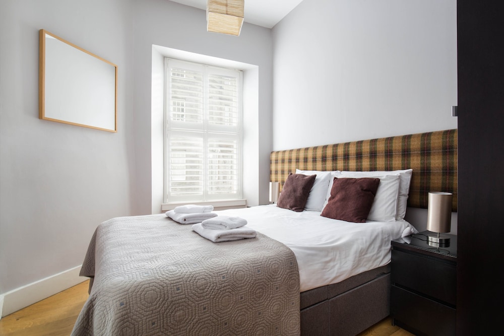 Luxury 3-bedroom Royal Mile Apartment, Perfect For Edinburgh Exploration - 愛丁堡