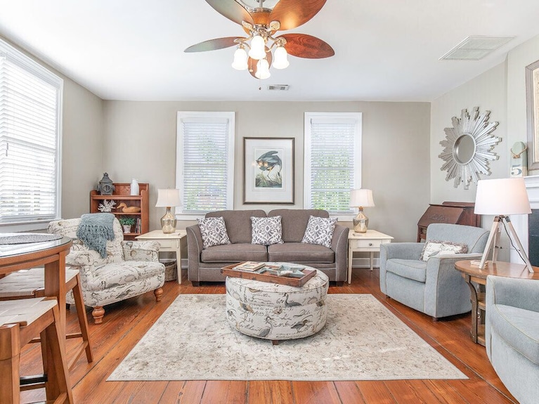 Habersham 3 | Historic Savannah, Walk To River St - Savannah, GA