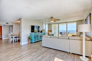 Perdido Sun 616- Beach Front View + Great location in heart of Perdido ...