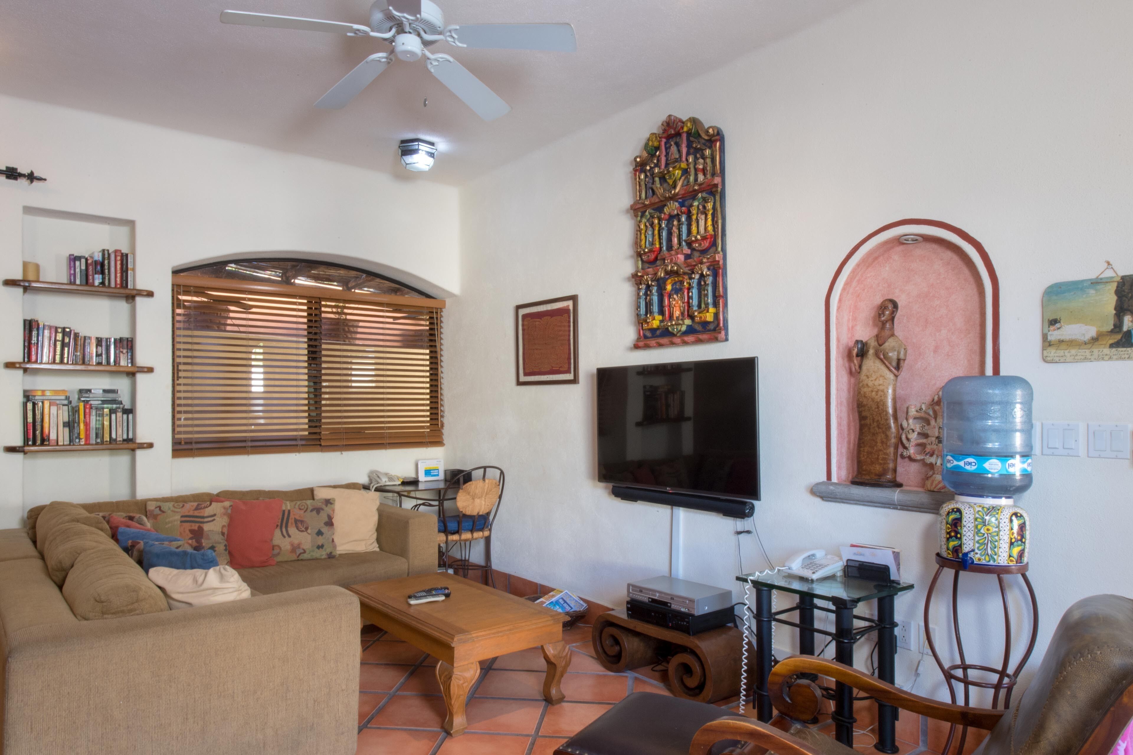 Villa De Tres Hermanas: Walk Pedregal To Downtown Cabo & Marina Promos Avail. - Cabo San Lucas