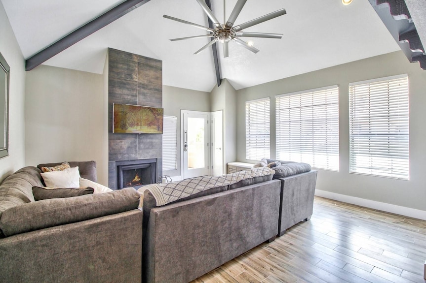 Free Golf! Pet Friendly, Upgraded, Heated Pool/spa Minutes To Giants Stadium & Old Town Scottsdale! - Casino Arizona