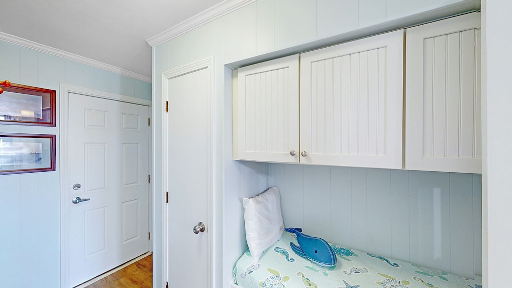 Updated 1st Floor Oceanfront Condo With Ocean Views And Fishing Pier Access - 이슬 오브 팜스