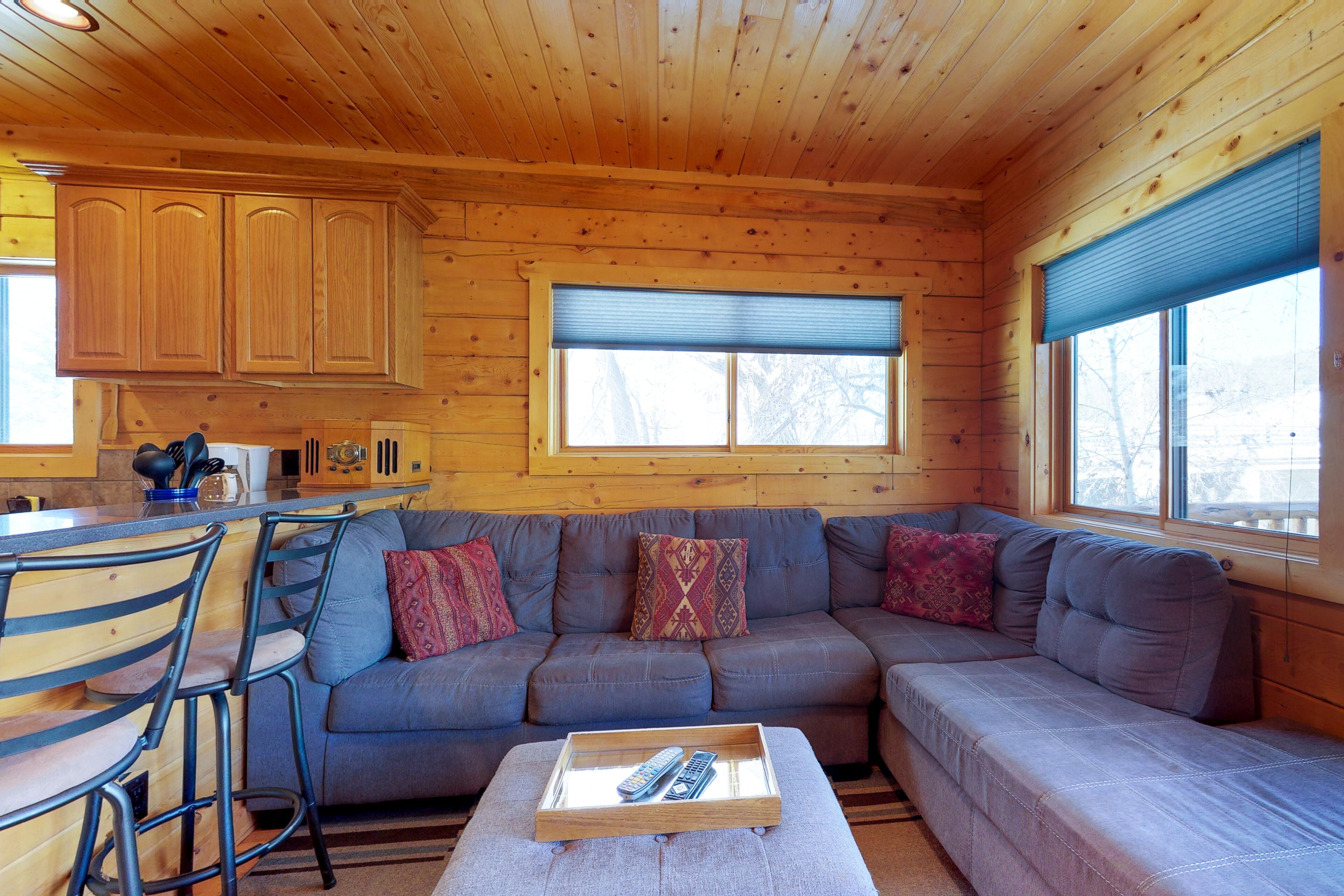 10 Charming Colorado Cabins Rentals In The Mountains | TravelAwaits