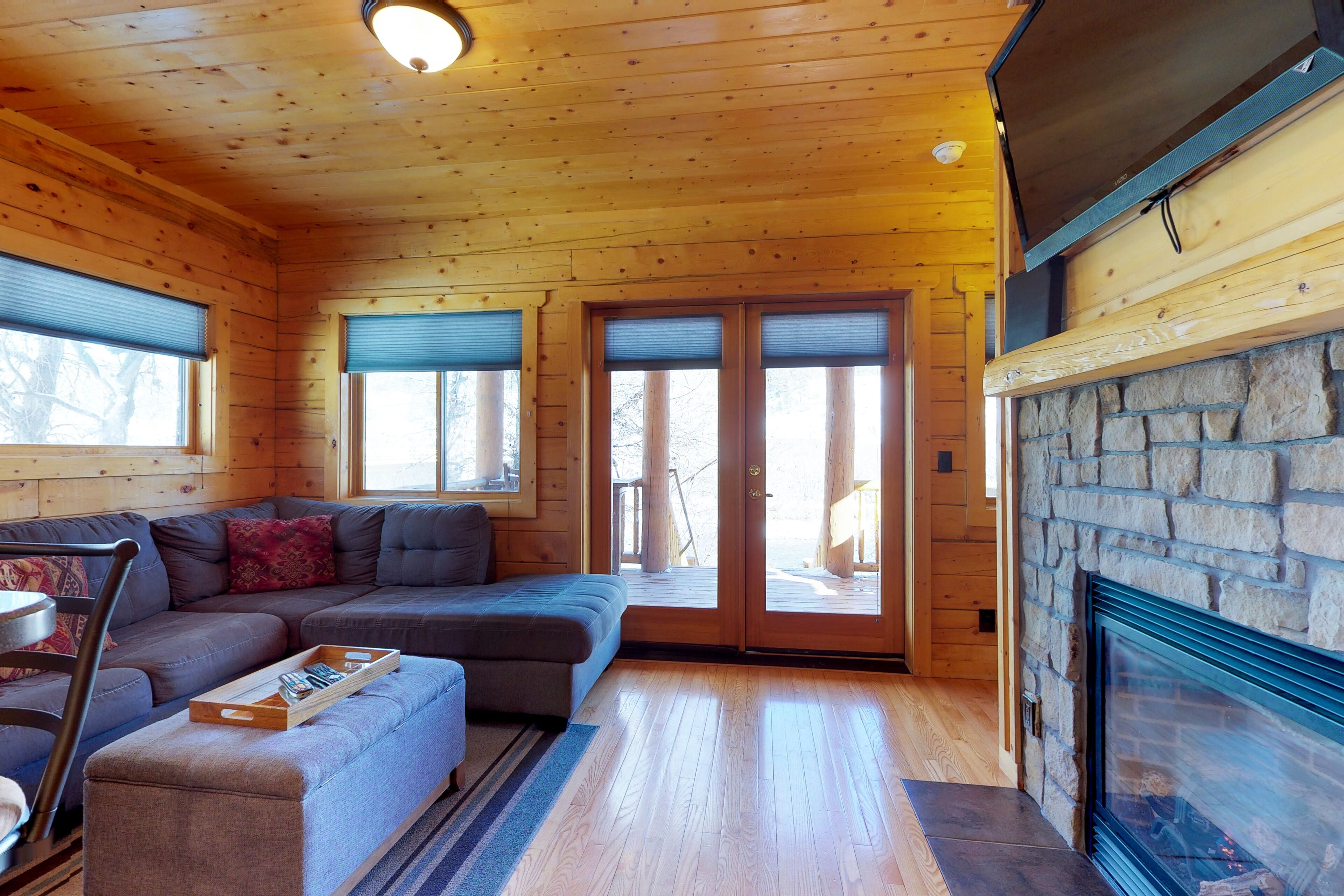 10 Charming Colorado Cabins Rentals In The Mountains | TravelAwaits