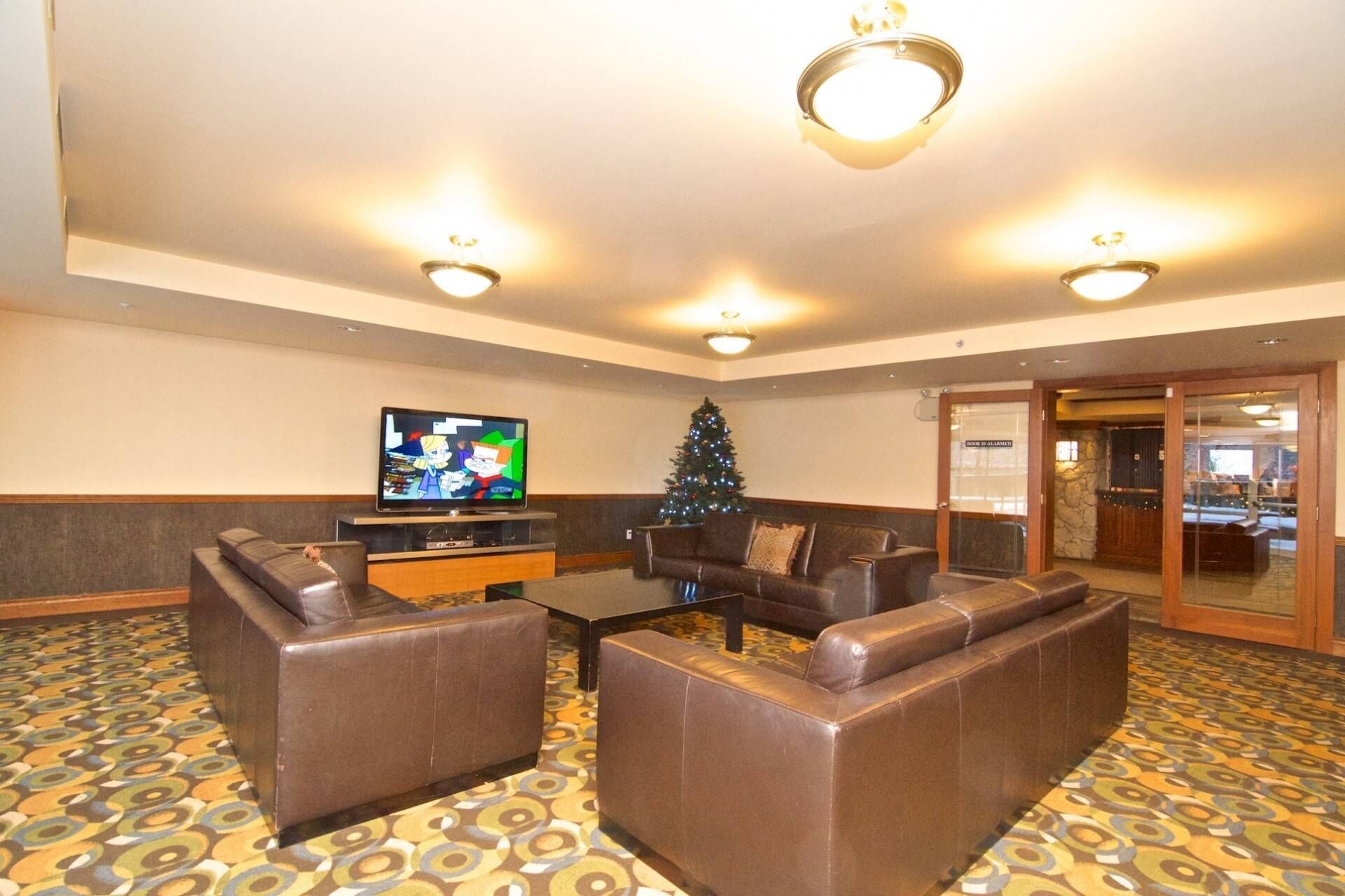 Ski In/ski Out At The Aspens With Outdoor Heated Pool + Hot Tubs! - Whistler