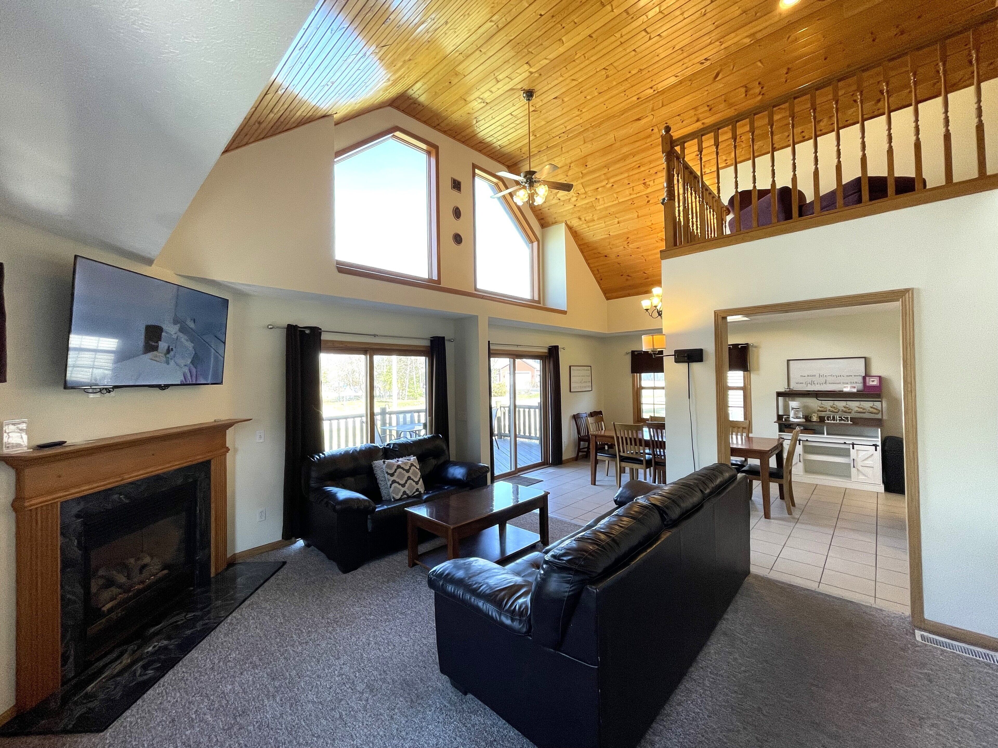 Αμερικανική μεγάλη υπαίθρια @ Spring Brook Resort απίστευτο σπίτι 5br στο γήπεδο γκολφ - Wisconsin Dells, WI