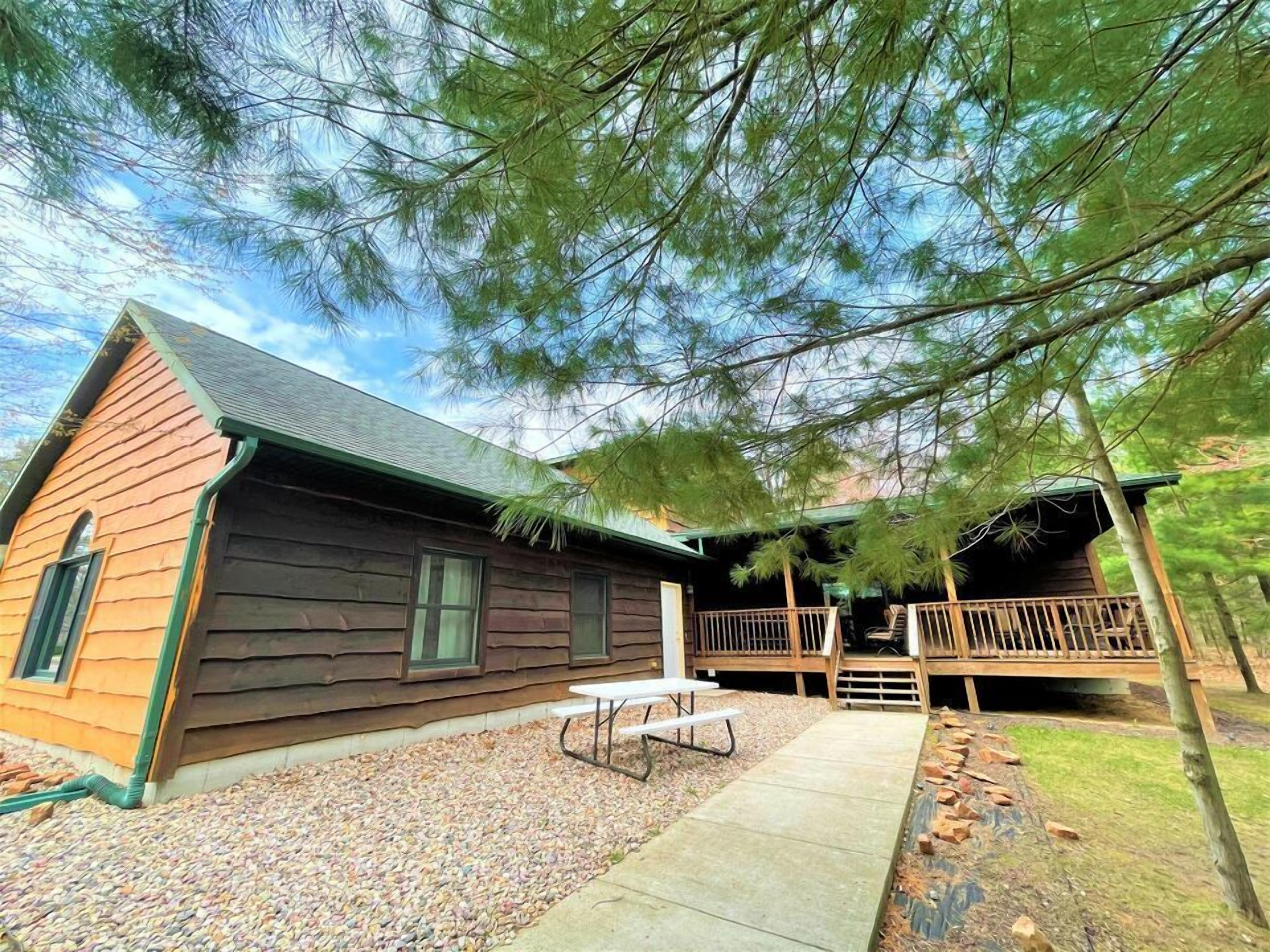 Champagne Chalet @ Spring Brook Resort Reviews, Deals & Photos 2024 ...