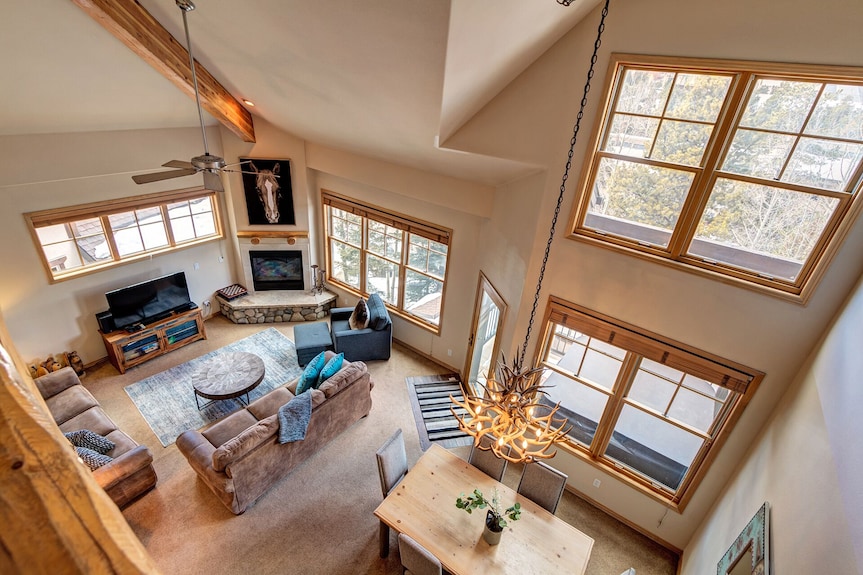 Awesome Location, Outdoor Hot Tubs, Amazing Views - Breckenridge