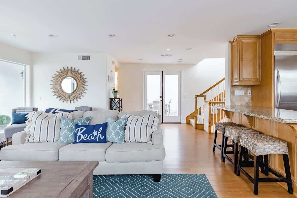 Cdm Private Townhouse Near The Beach: 310.5 Iris - Newport Beach, CA