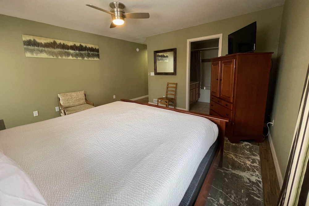 3 Level Th Near Mtn/town, Steps 2 Free Bus W/mtn Views-foosball-darts-w/d-2 Ensuites-garage Storage - Steamboat Springs, CO