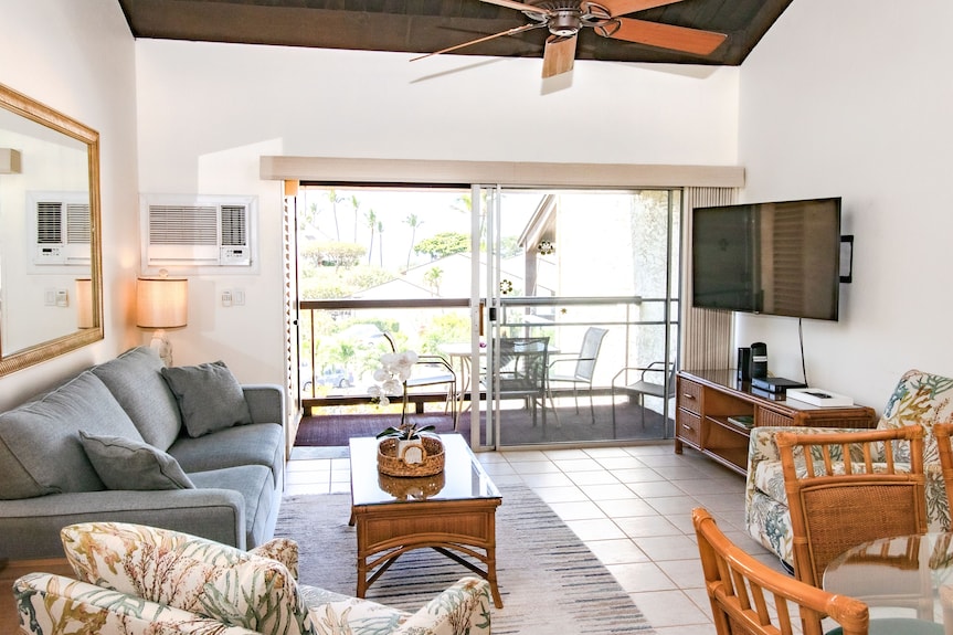 Hale Kamaole 329 Third Floor Condo, Easy Access To Best Beach On Maui! - Maui, HI