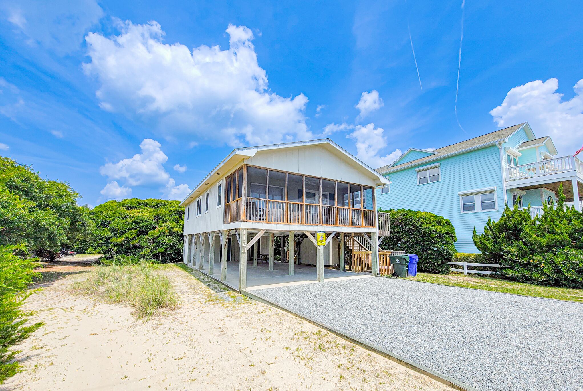 Merri-Mac - Second Row Beach Cottage with Screened Deck!! - Holly Ridge ...