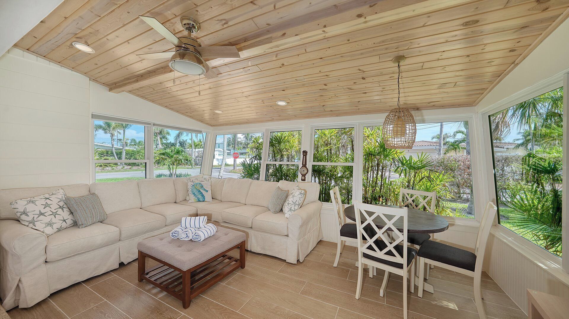 Heated Pool & Spa, Free Wifi, Near Ami Beach & Village, Dog* (See Note) Friendly! - Anna Maria, FL