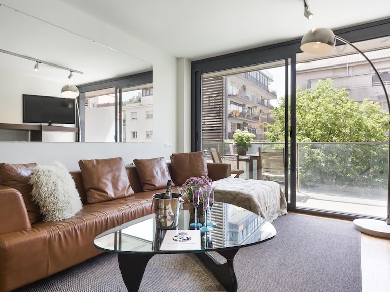 My Space Barcelona 9 Apart. Up To 54 People Near Sant Joan De Déu Hospital - Barcelona