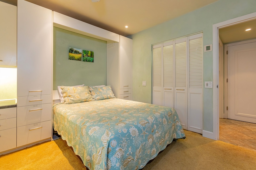 Beachfront Living - Makena Surf E-202 - Mesmerizing Views & Tropical Landscapes - Maui, HI