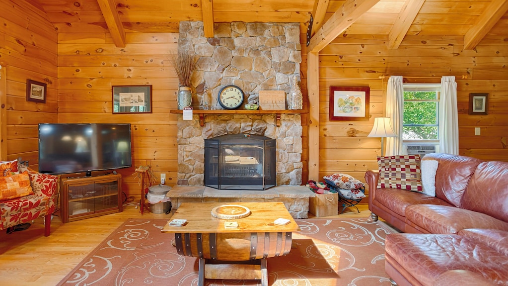 Absolutely Shore - Adirondack Living On Seneca Lake - Watkins Glen