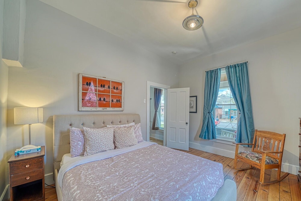 Dog Friendly- Salida Bungalow - Cute In-town Home! - Salida, CO