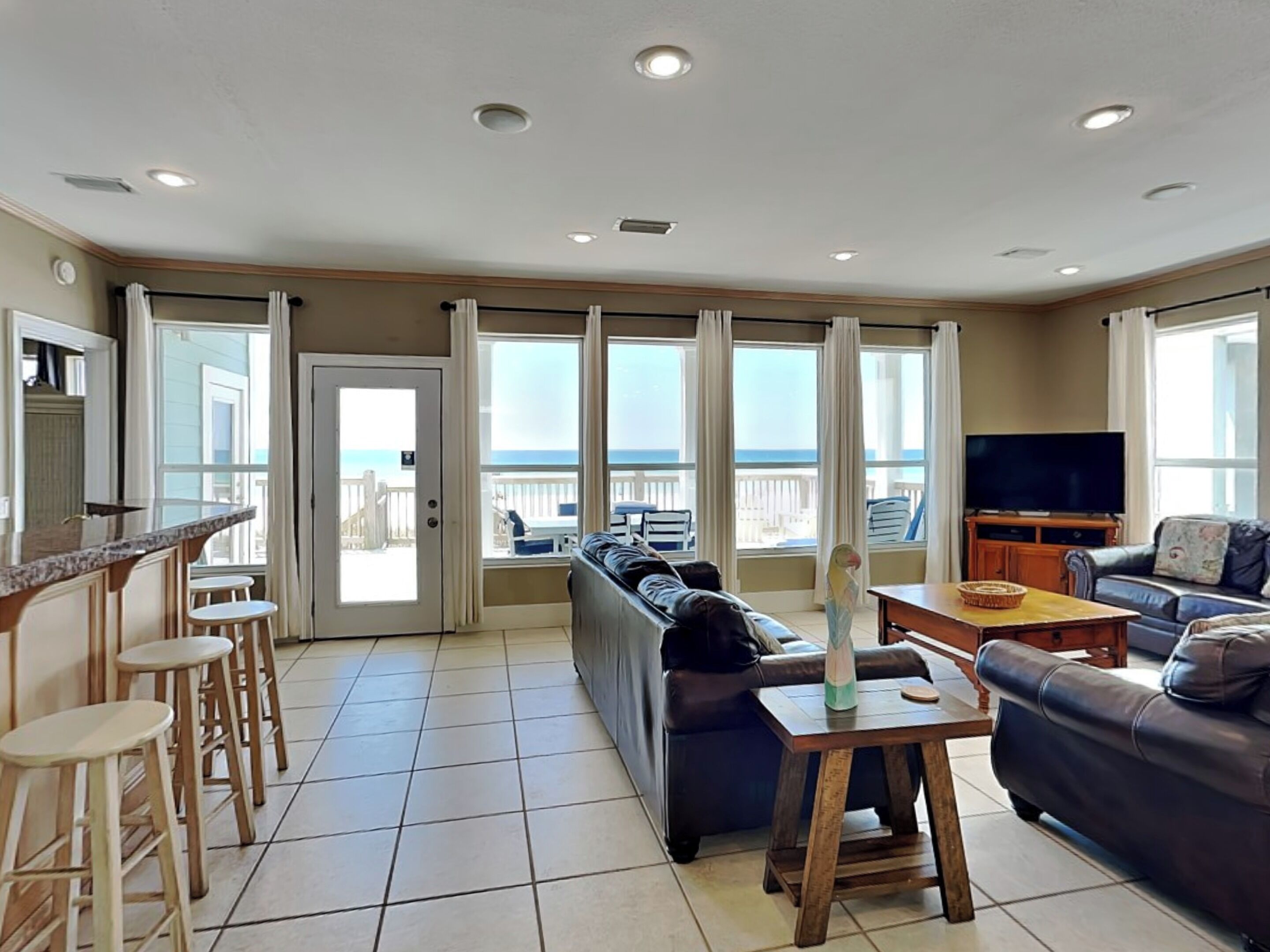 Simply The Best | Luxe Gulf Front, Pet Friendly, Private Pool! - Panama City, FL