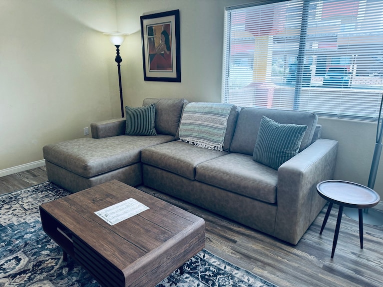 Condominium à Deux Chambres Avec De Superbes éQuipements!-1512 - Nevada