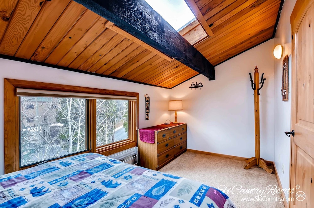 ¡Séptima Noche Gratis! A Pie De La Ciudad / Ascensor De Copos De Nieve, Wi-fi, Piscina Climatizada Y Acceso A La Bañera De Hidromasaje - Colorado