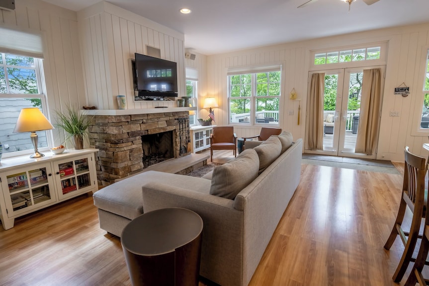 Pasos De 3br Beach Cottage A Las Orillas Arenosas De Sheridan Beach Del Lago Michigan - Indiana