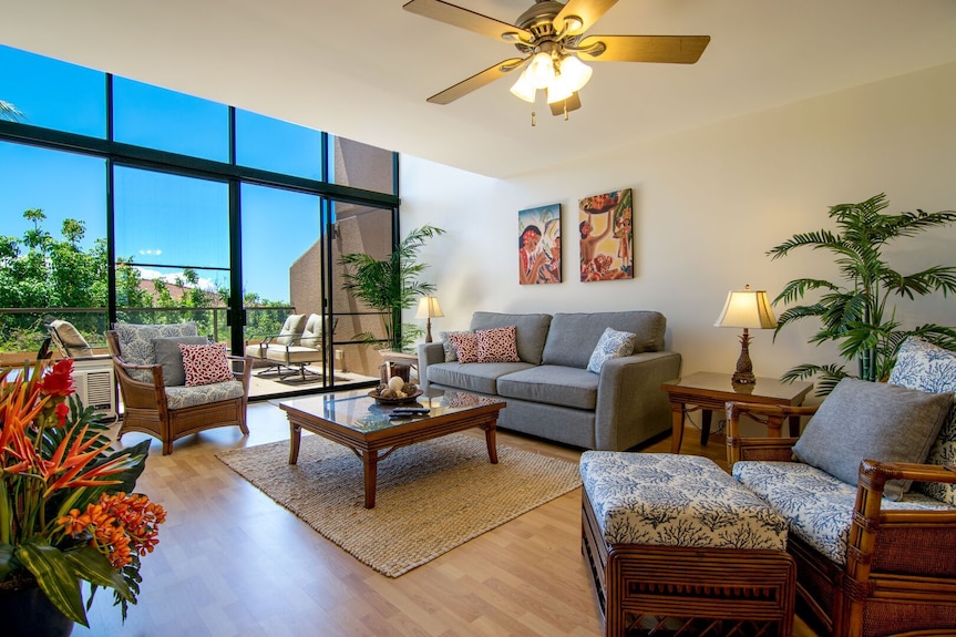 Loft Living In A Spacious, Remodeled 2bd Condo - Hawaii