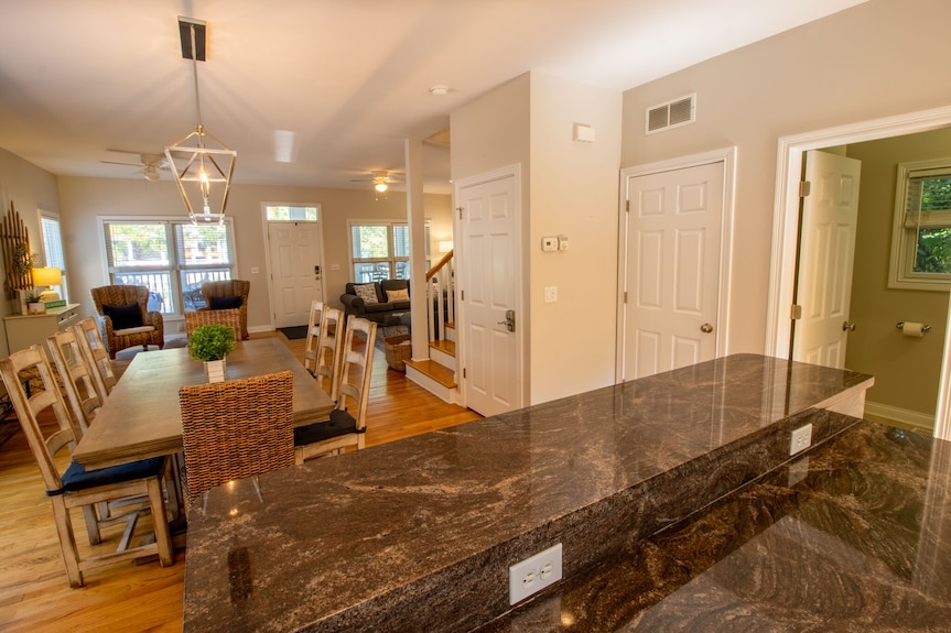 Beachwalk Resort Beach House με τα πό���ι������ ����������������������������ό τη λ��μν�� μί�����������������������������������κ���������������� Sheridan Beach - 미시간