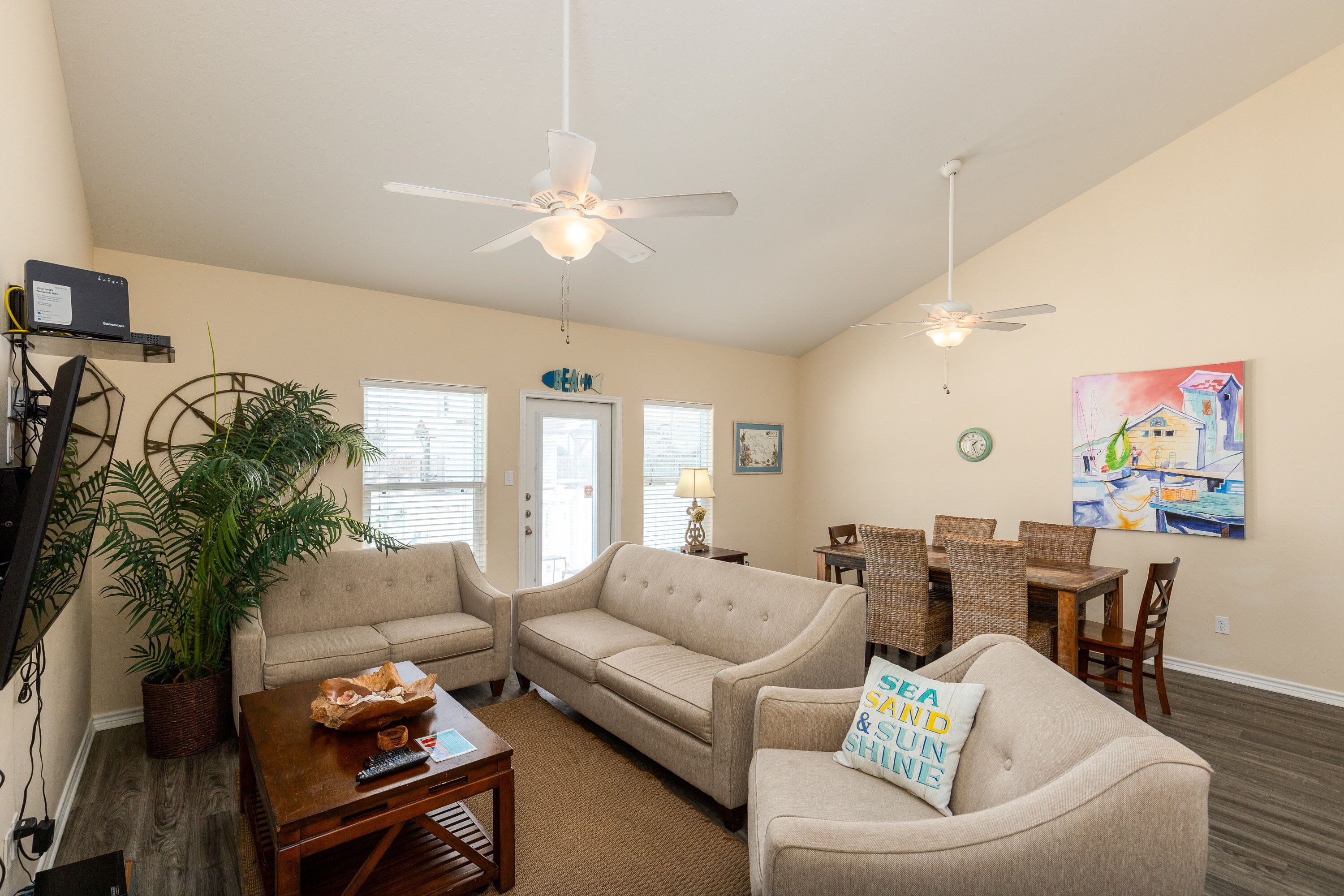 Poolside Getaway | Family Fun Near The Beach - Corpus Christi, TX