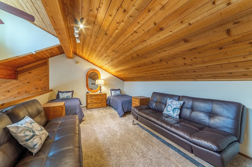 Pet-friendly Townhome Walk To Golf 314 - Mammoth Lakes, CA