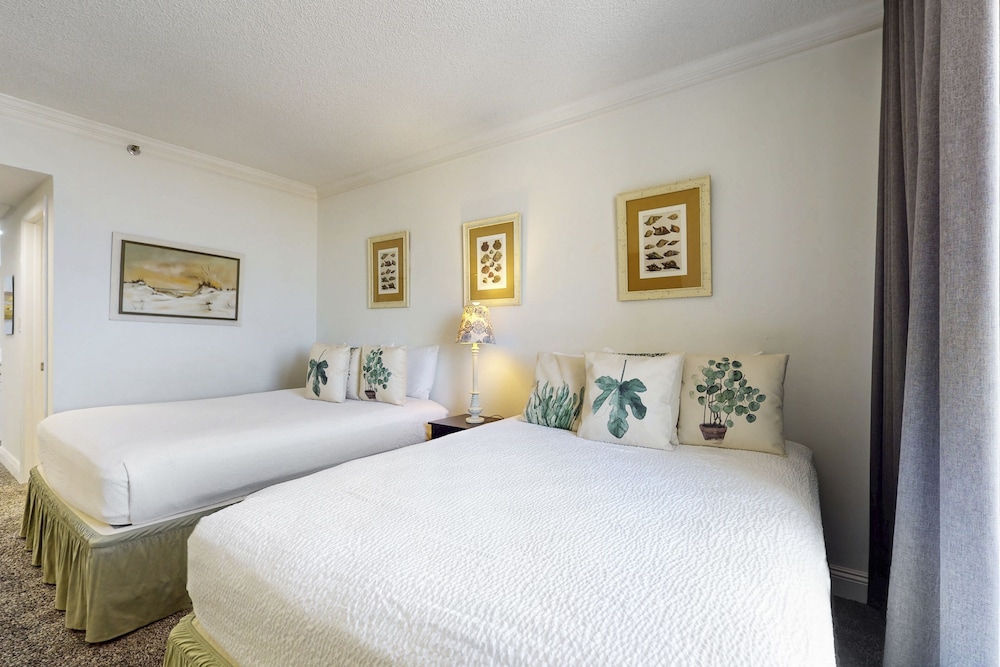 Contemporary Condo With Pool & Hot Tub - Partial Ocean Views, On-site Golf - Miramar Beach, FL