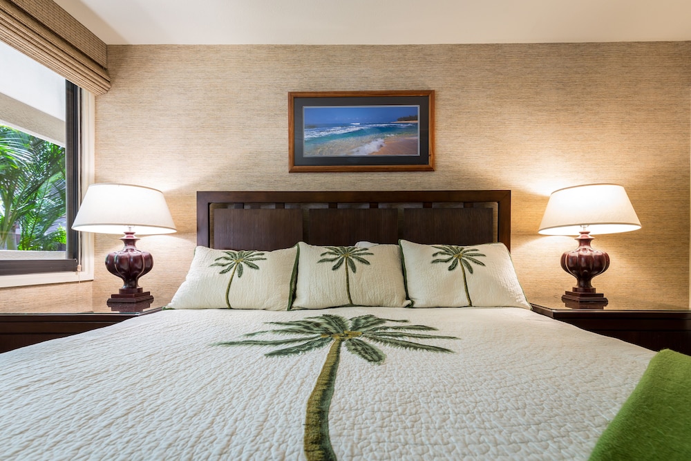 Completely Remodeled-ac Throughout-well Equipped-meticulous Cleaning - Maui, HI