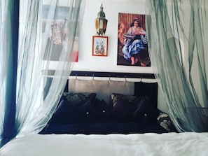 Suite Júnior | Sala | Televisor 