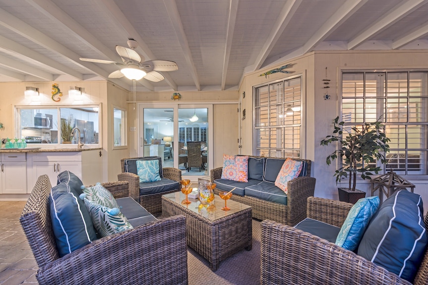 La Contento Casa | Pet Friendly, Waterfront Home On Siesta Key W/ Private Heated Pool & Kayaks! - 西埃斯特基