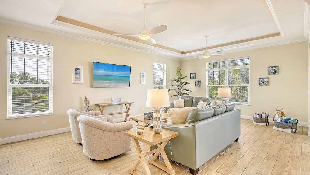 Casa Coquina | Pet Friendly, Ping Pong Table, Private Heated Pool, Steps To Beach! - 베니스