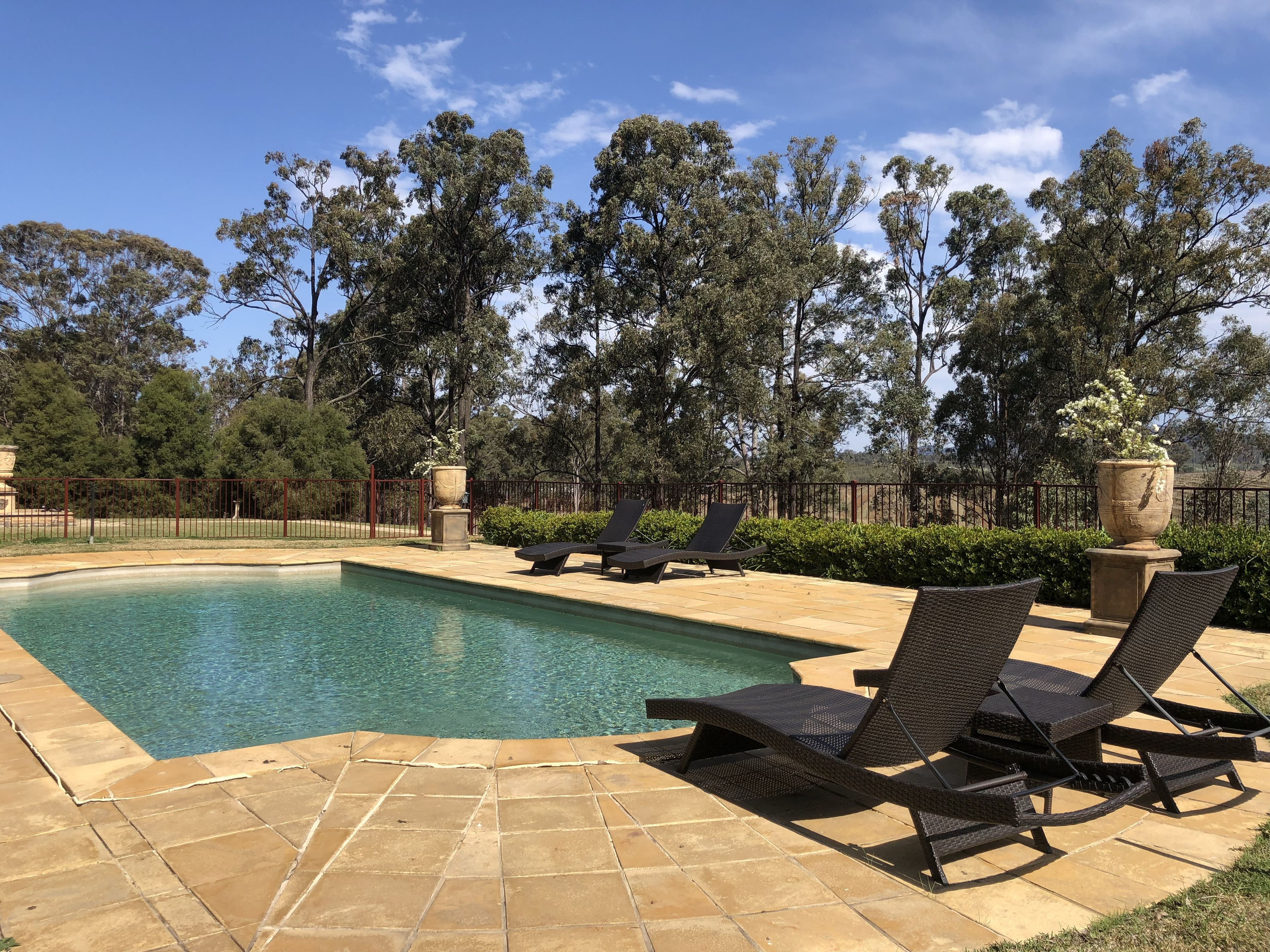 Piscina exterior sazonal 