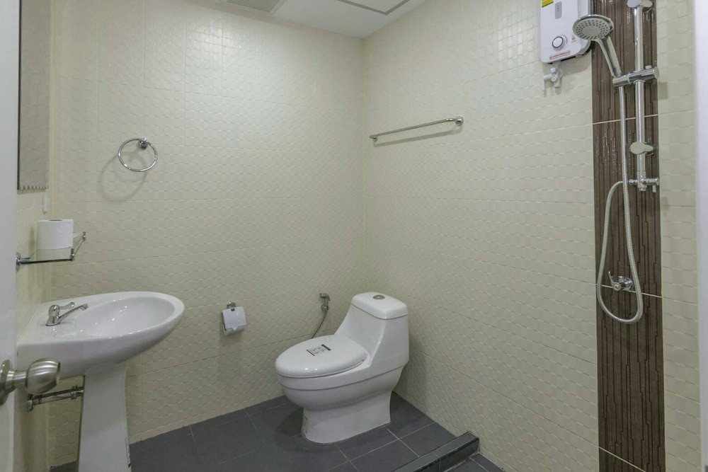 Kontiki Guesthouse - Pattaya City