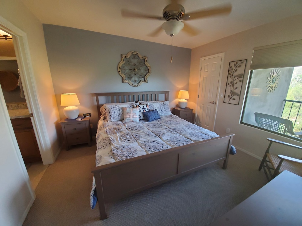 1 Bedrm/den With Fantastic Mountain Views-open Floor Plan- King Bed In Master - Summerhaven, AZ