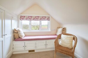 Casa, 4 quartos | 4 quartos, roupa de alta qualidade, ferro/tábua de engomar