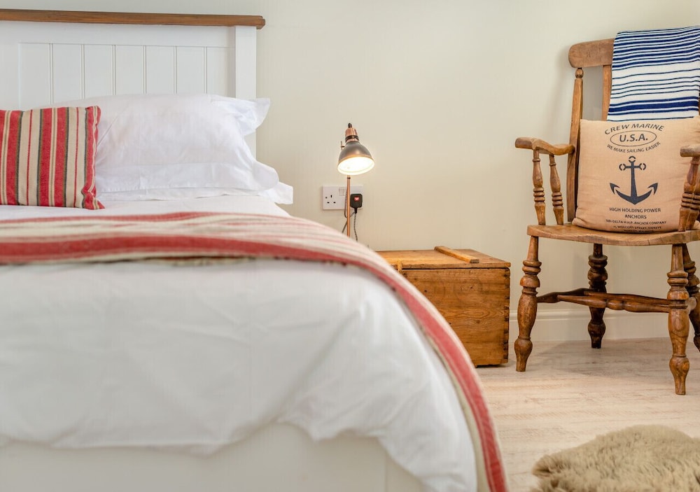 The Blue House, 18 Glynn Road - Padstow
